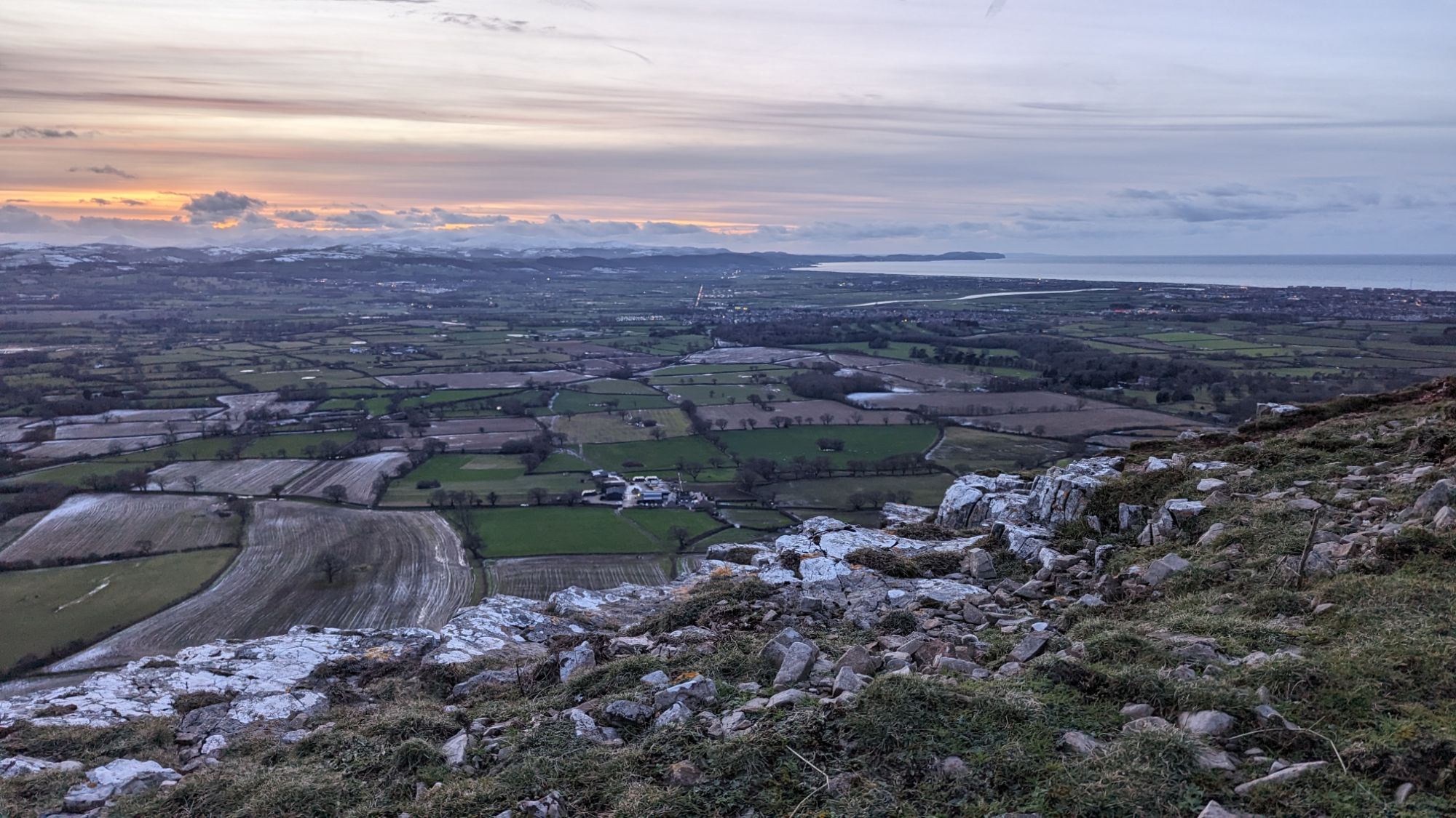 Moel Hiraddug Walk – Quick Route, perfect for family and dog walks ...